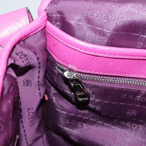 Loewe Heritage Messenger Leather Pink Leather Shoulder Bag Bag ...