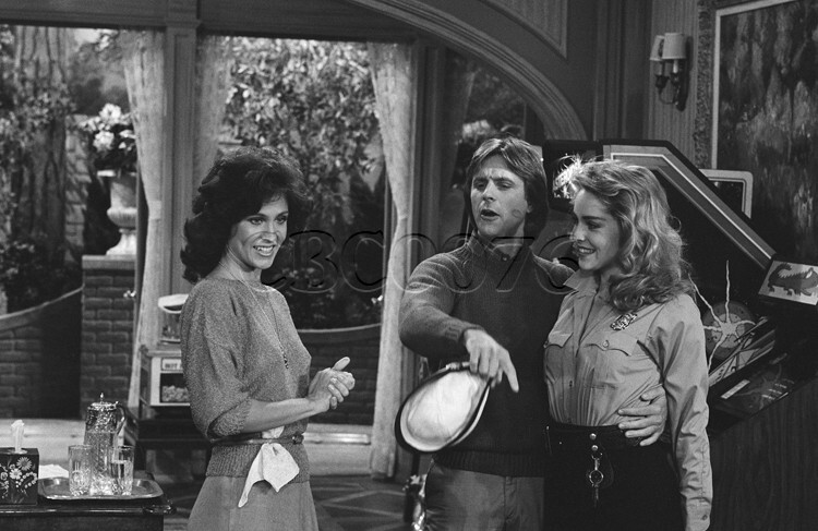 Silver Spoons 8x10 Photo 104 Joel Higgins Erin Gray Sharon Stone | eBay.de