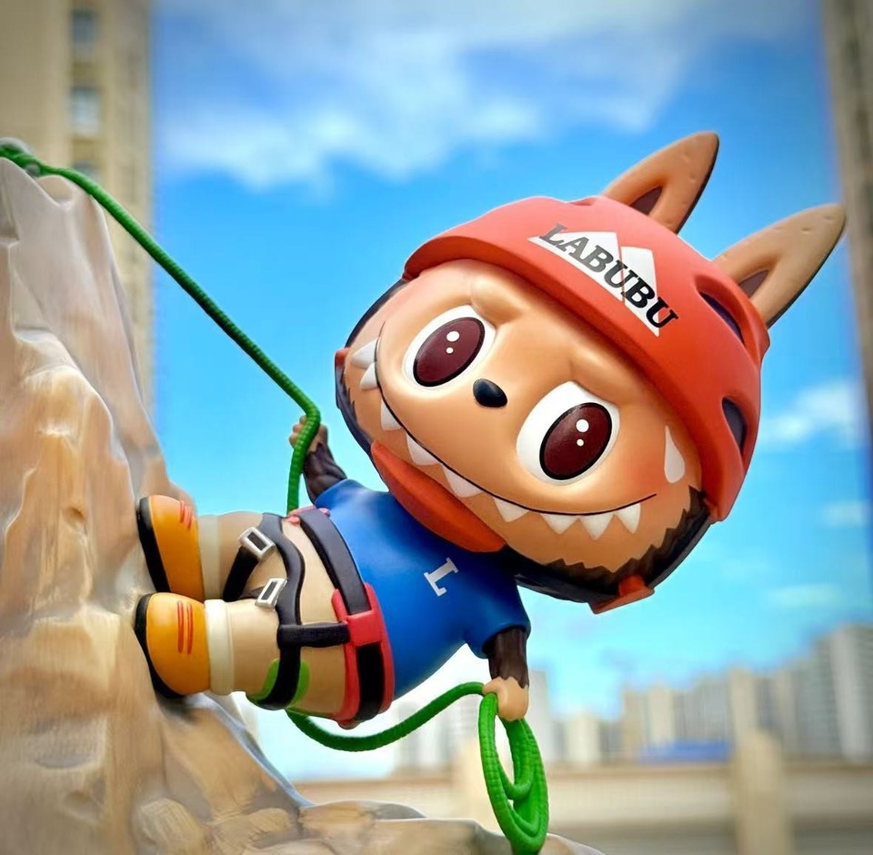 Authentic The Monsters Climbers 15cm Toy Figure gift | eBay
