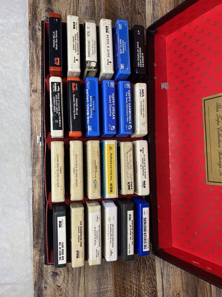 VINTAGE 8 TRACK TAPE CARRYING CASE WITH 24 EIGHT 8 TRACK TAPES | eBay