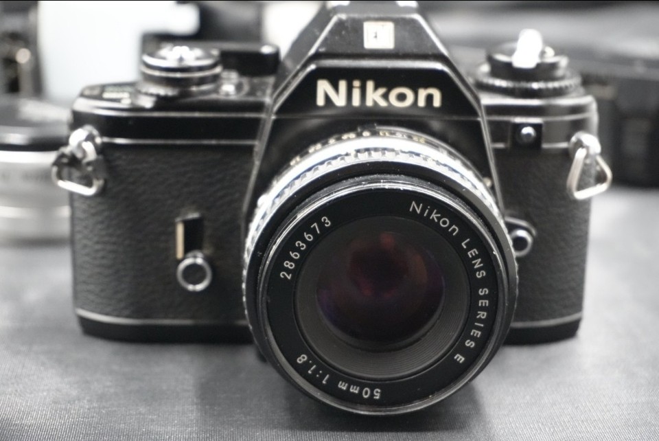 📸 Nikon EM 35mm Film Camera, 3 Lenses, Flash, Motor Drive, Strap ...