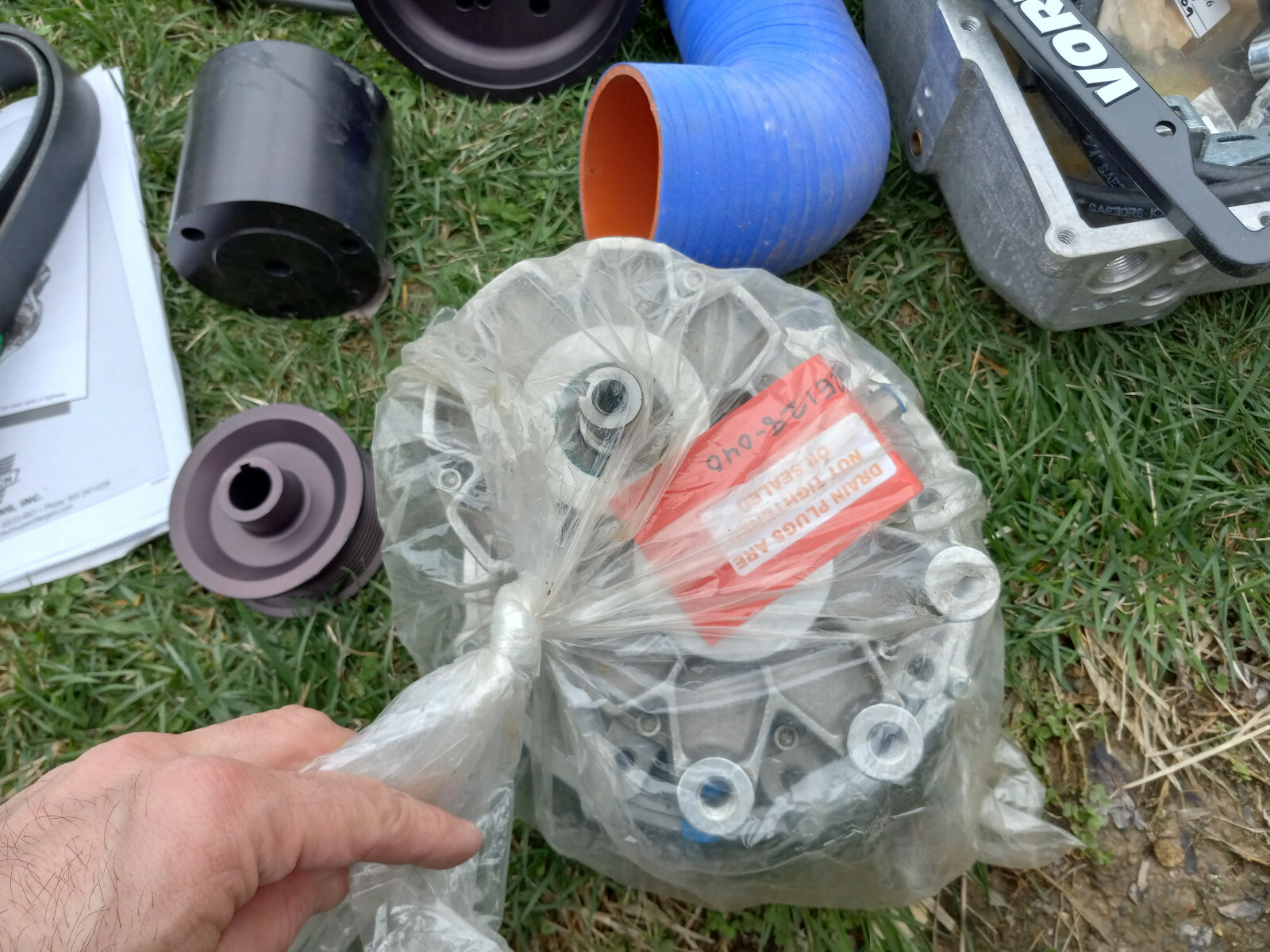 Vortech Universal Chevrolet Small Block Carbureted Supercharger 302 350 ...