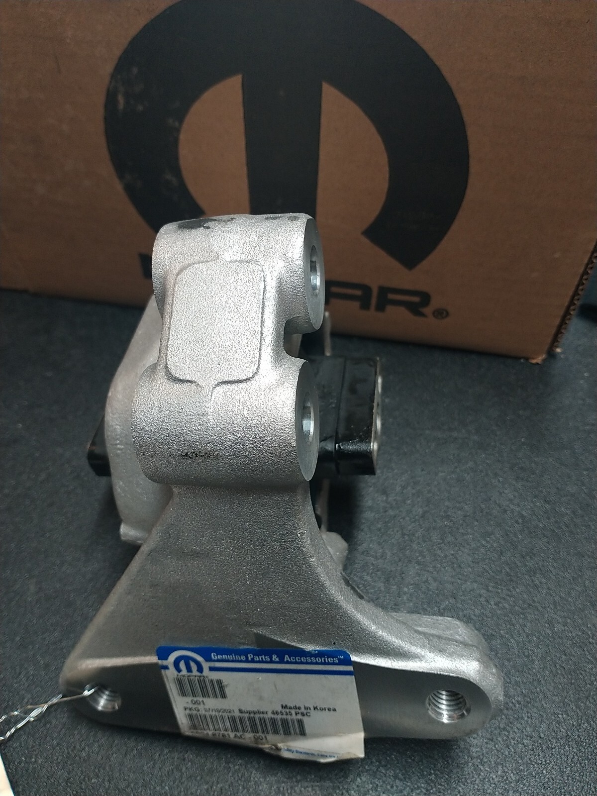 Genuine Mopar Engine Mount Insulator 68248781AC OEM New | eBay