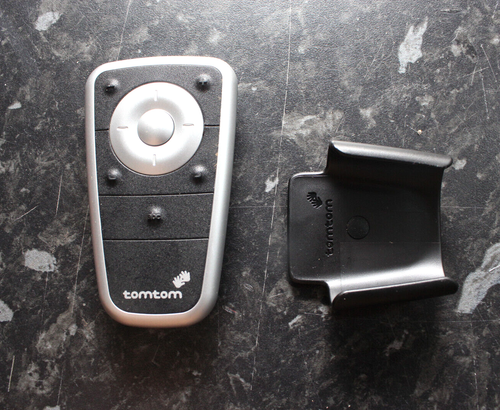 Genuine TomTom GO Remote Control 4D00.701 With Holder UNTESTED | eBay