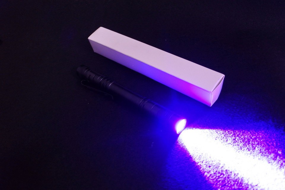 470nm Pen Type Blue Light LED Flashlight Hunting Night Vision Blue LED ...