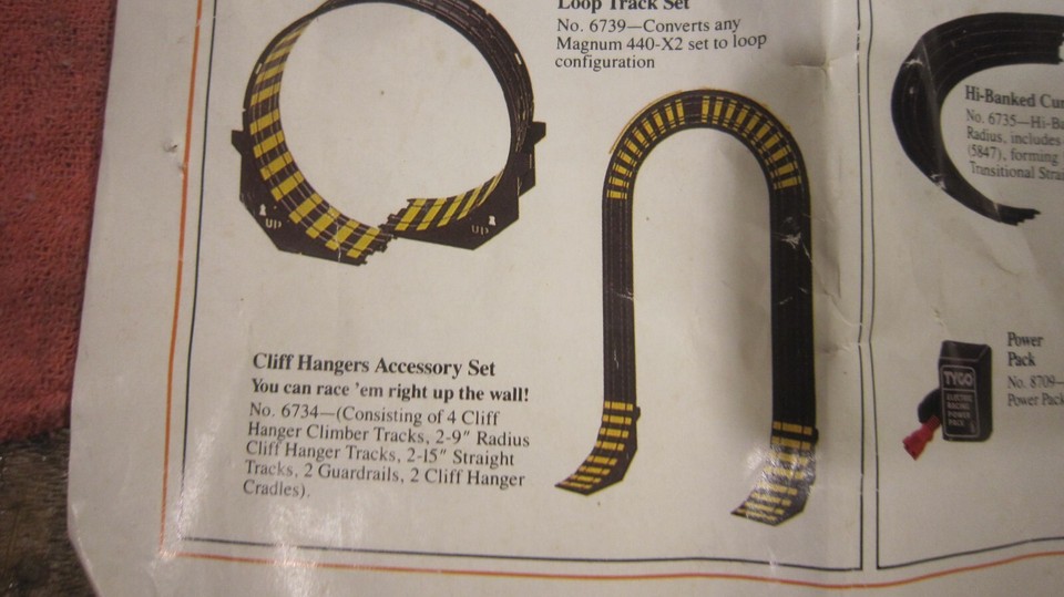 80 Piece Lot Of Tyco Slot Car Track,Straight,Curve,Banked,Cliff Hanger ...