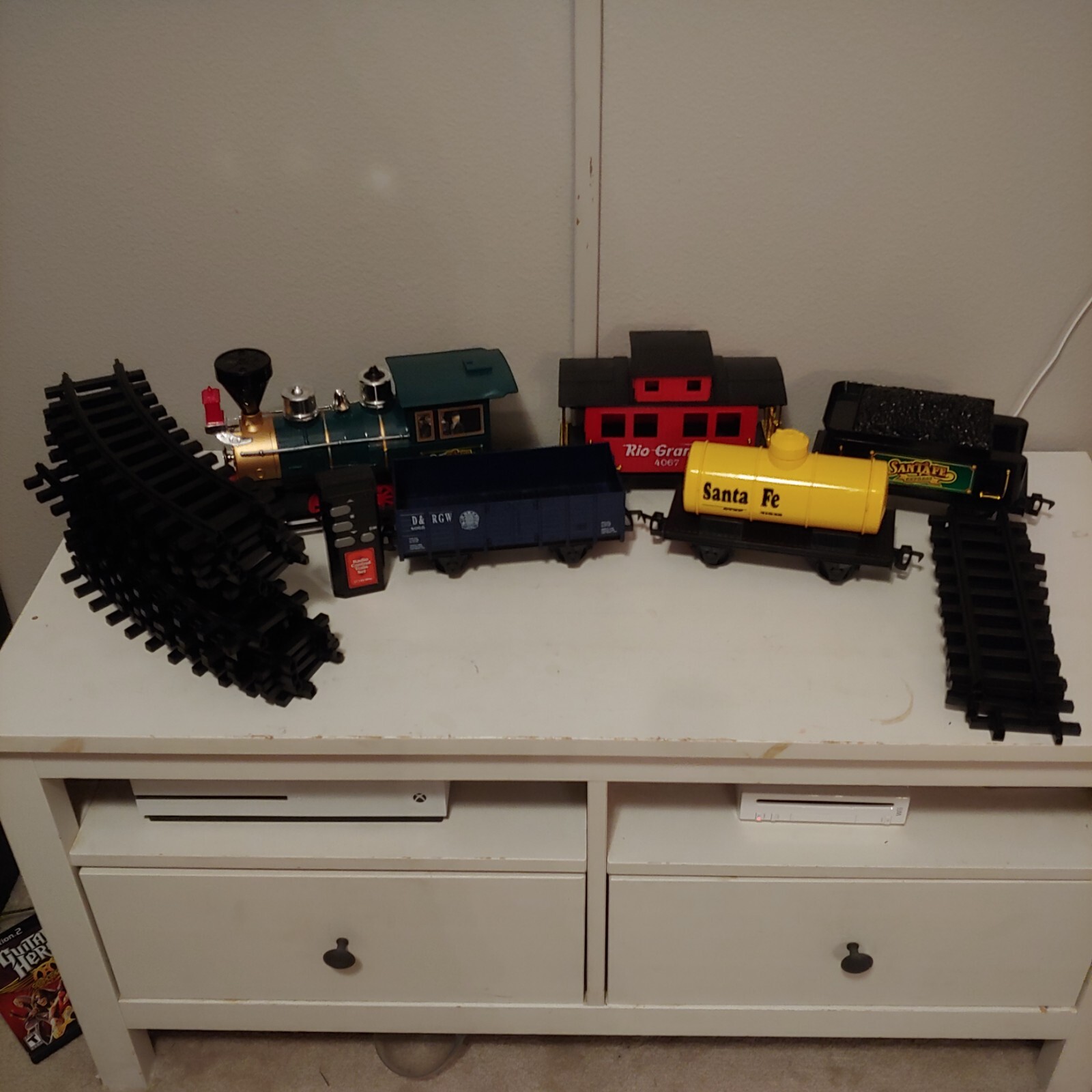 Eztec Santa Fe Express Battery Operated Train Set | eBay