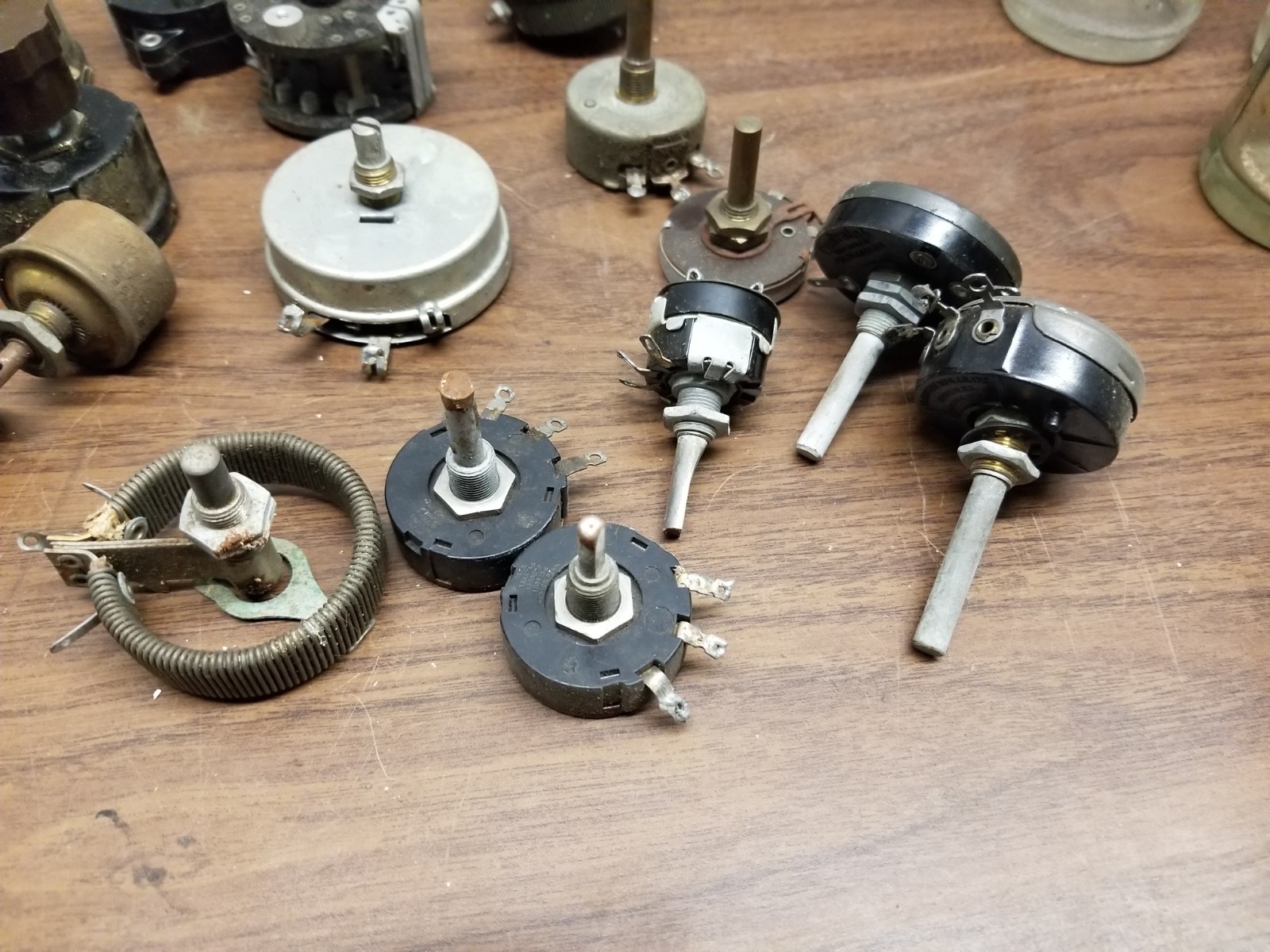 Lot of 20+ Loose Used Vintage Potentiometers Various Manufacturers ...