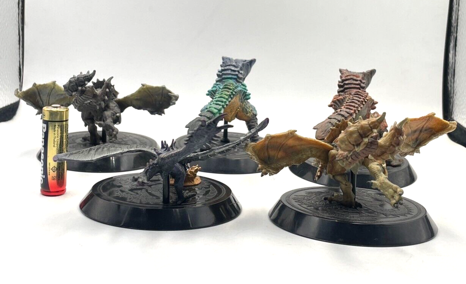 Capcom Monster Hunter Yian Garuga Diablos Barroth Figure Standard Model ...