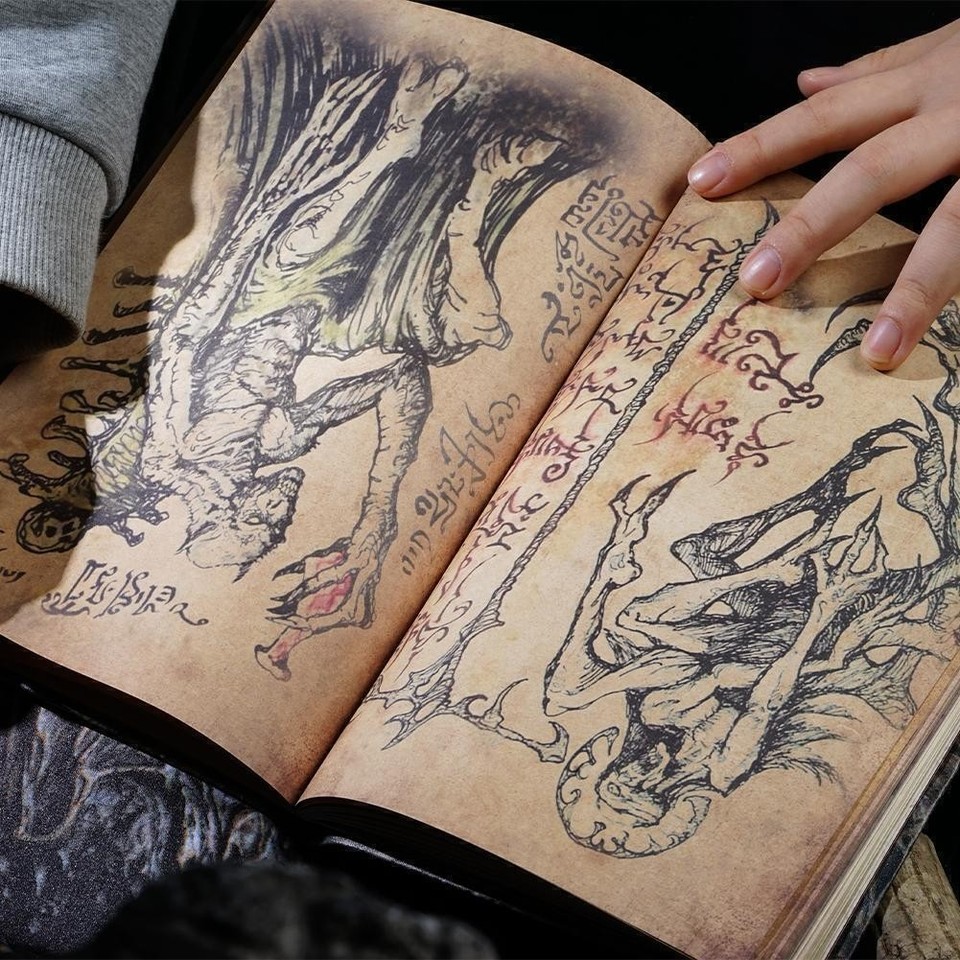 Necronomicon Demon Evil Dead Book Prop Book Wicked Decoration Replica ...