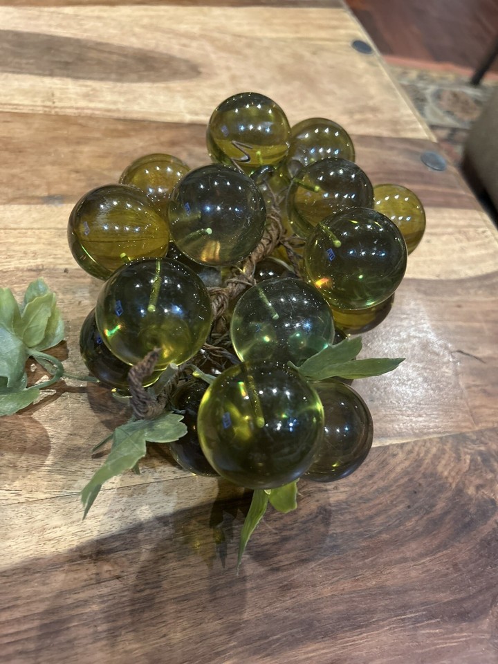 Vintage Large Green Lucite Grapes - 20 Grapes. Cluster is Approx 8” X 3 ...