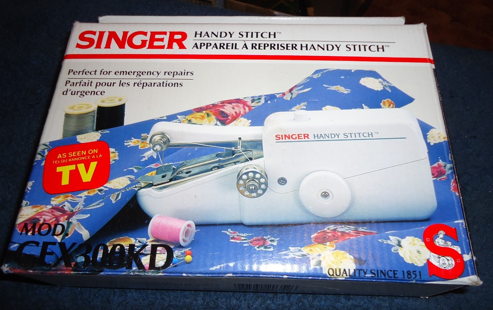 Singer Handy Stitch Mechanical Sewing Machine CEX300KD Uses 4 AA ...