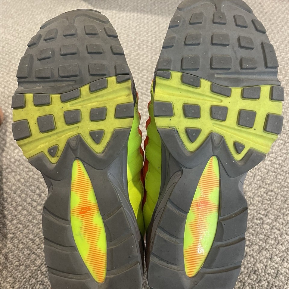 Nike Air Max 95 Sneakers Size 7Y GS Vast Gray Orange Volt Youth Shoes ...