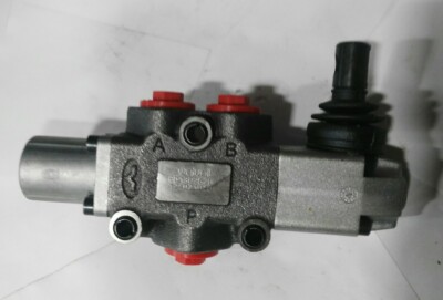 NEW Walvoil Control Valve PD1 30 (part of lot of Heila crane parts) HEI ...