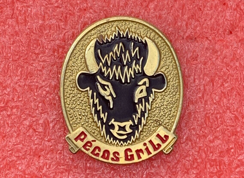 T33 Pins TETE BISON Buffalo Head Emblem PECOS GRILL Restaurant PARIS ...