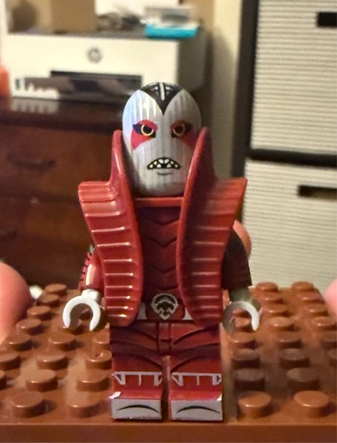 Darth Desolous custom Minifigure - Sith Pau'an (ala Tion Medon)- star ...