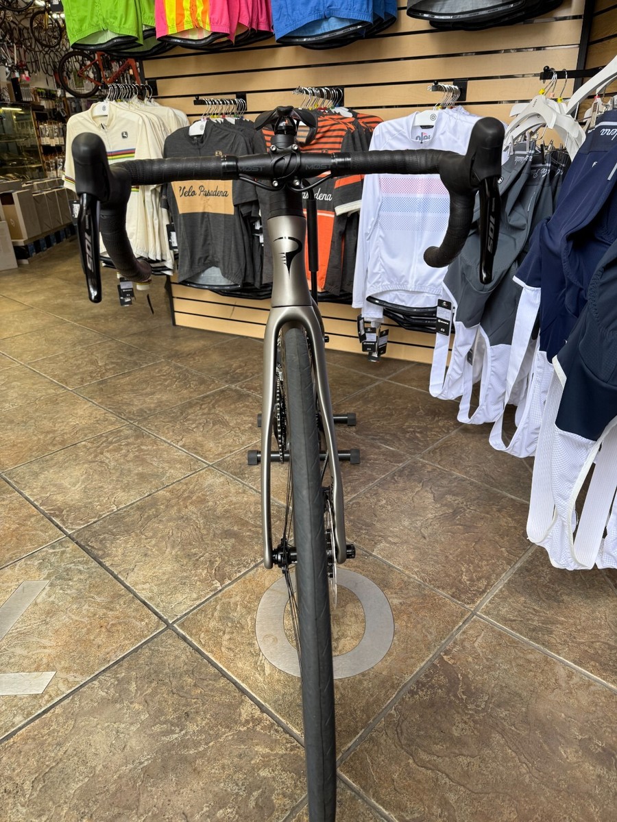 Pinarello F5 Size 53 (Carbon Wheel Upgrade) w/ Shimano 105 Pinarello F5 Size 53 (Carbon Wheel Upgrade) w/ Shimano 105