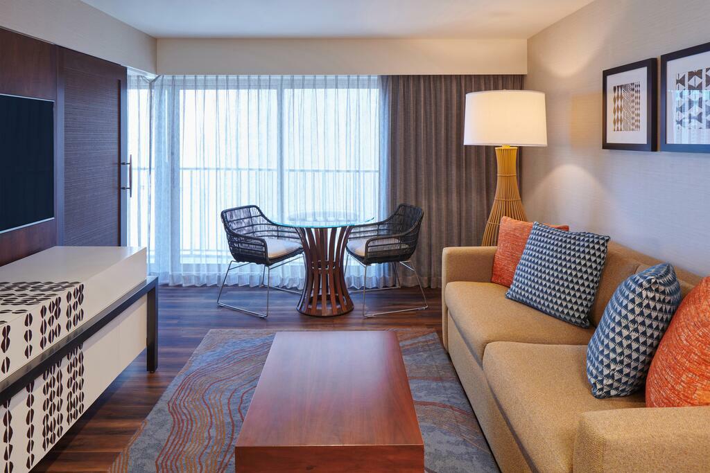 9,920 HGVC Points - Hokulani Waikiki - Hilton Grand Vacations Club ...