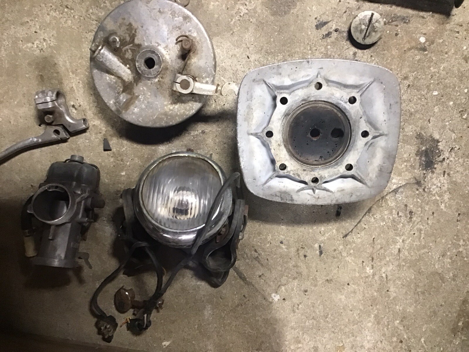 Vintage Bultaco bultaco Astro 250 Dual Plug Head And Parts Lot | eBay