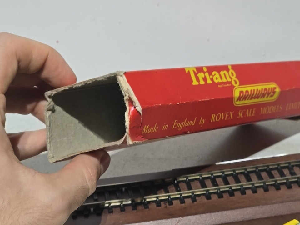 Triang Railways R216 Rocket Launcher Wagon Battlespace in Worn Box OO ...