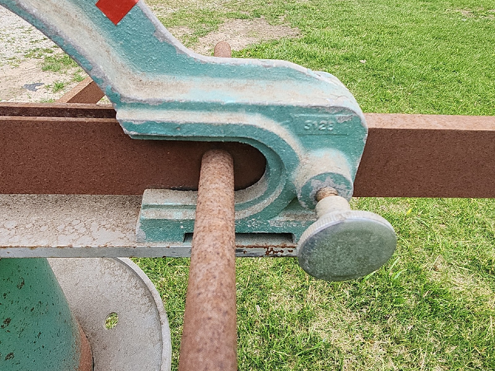 SERRANO NO-AWL TENNIS RACKET STRINGER MODEL UV-550-B WITH STAND SEE ...