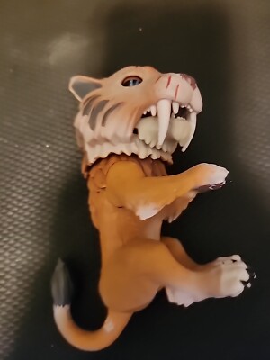 Wowwee Fingerlings Untamed Sabertooth Tiger | eBay