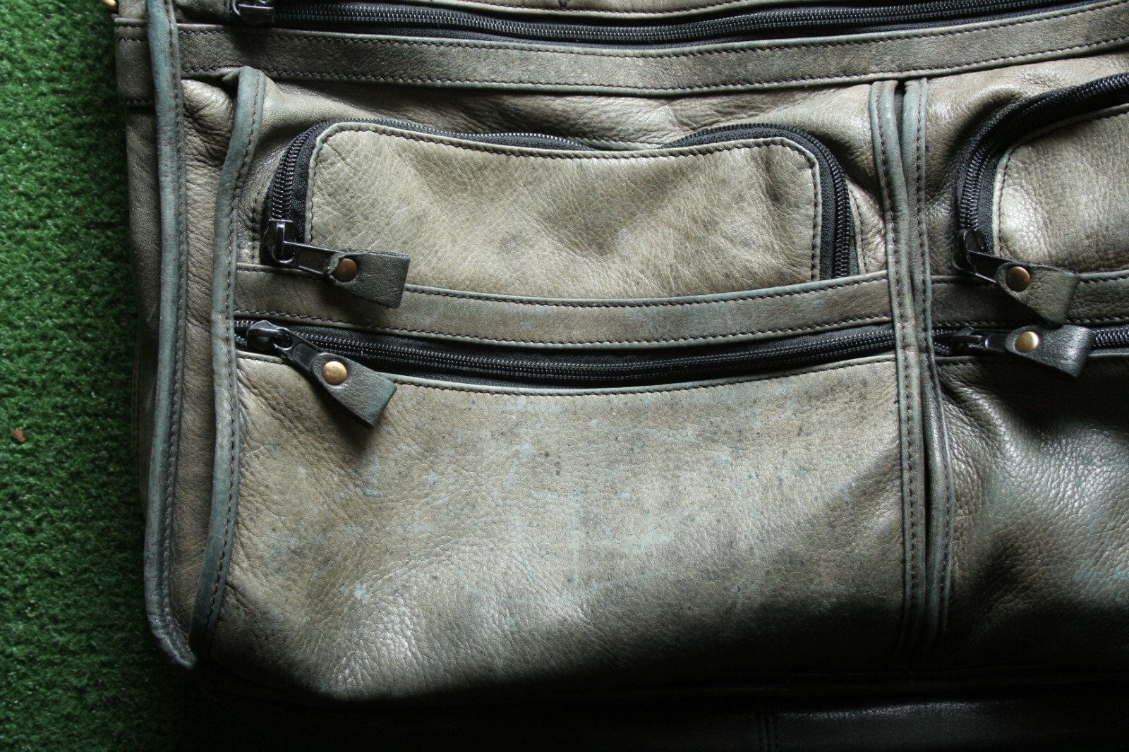 Vintage WILSONS Faded Leather Laptop Briefcase Messen… - Gem