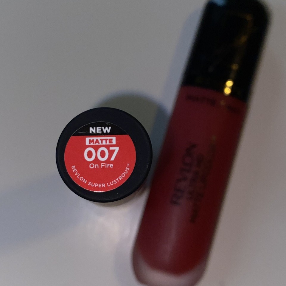 2 piece Revlon Matte lipstick ultra hd 007 & 690 brand new red Sofia ...