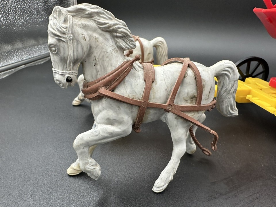 Vintage1950's Ideal Western Stage Coach Toy Fix-It Playset driver ...