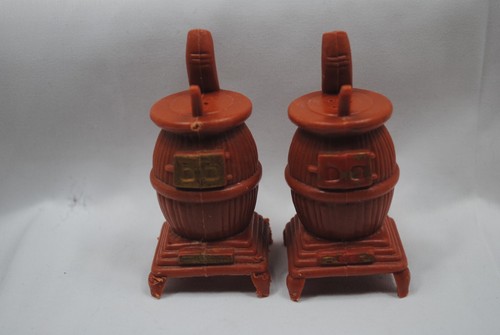 Salt & Pepper Shakers - Pot Belly Stoves - Plastic - Set of 2 | eBay