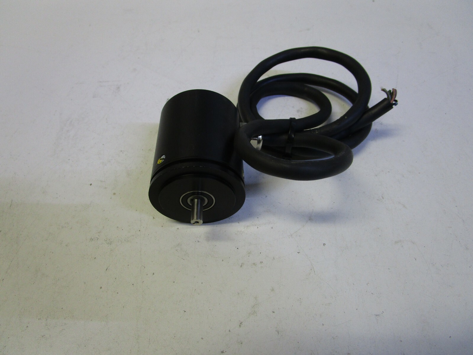 BALLUFF BRGD2-WCD08 / EP-P-R-K-SA1-01 ROTARY ENCODER - USED - FREE ...