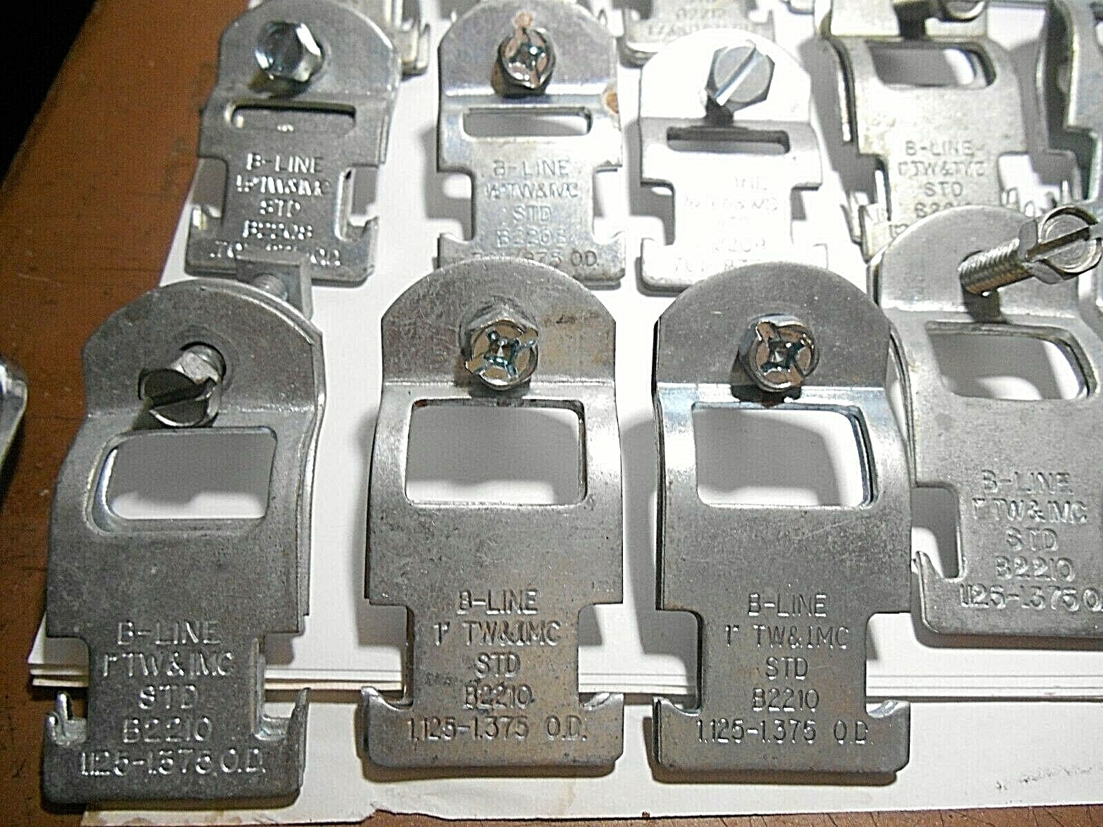 LOT OF 23 ASSORTED B-LINE CONDUIT CLAMP STRUT STRAPS 1/2", 1", 1-1/2 ...
