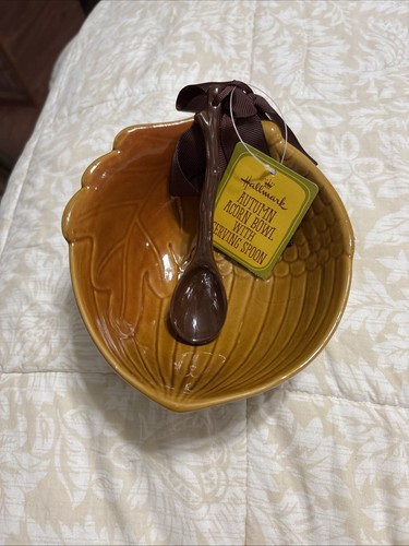 NWT Hallmark Fall Thanksgiving Autumn Acorn Ceramic Bowl & Serving ...