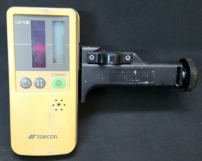 Topcon LS-70B Dual Sided Laser Receiver with Rod Mount - 57 | eBay