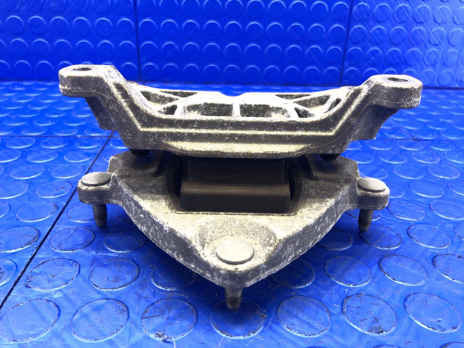 2015-2020 MERCEDES S600 ENGINE AUTOMATIC TRANSMISSION MOUNT BRACKET ...