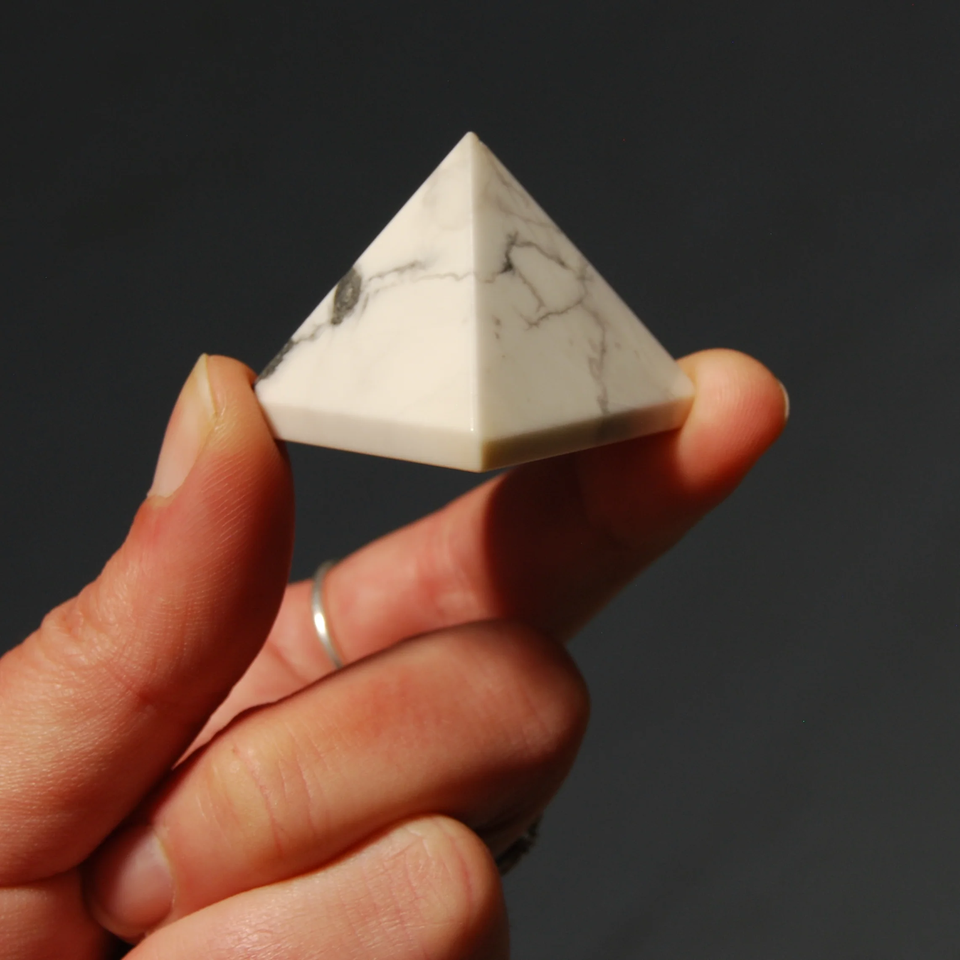 Howlite Crystal Pyramid, 25mm to 30mm | eBay