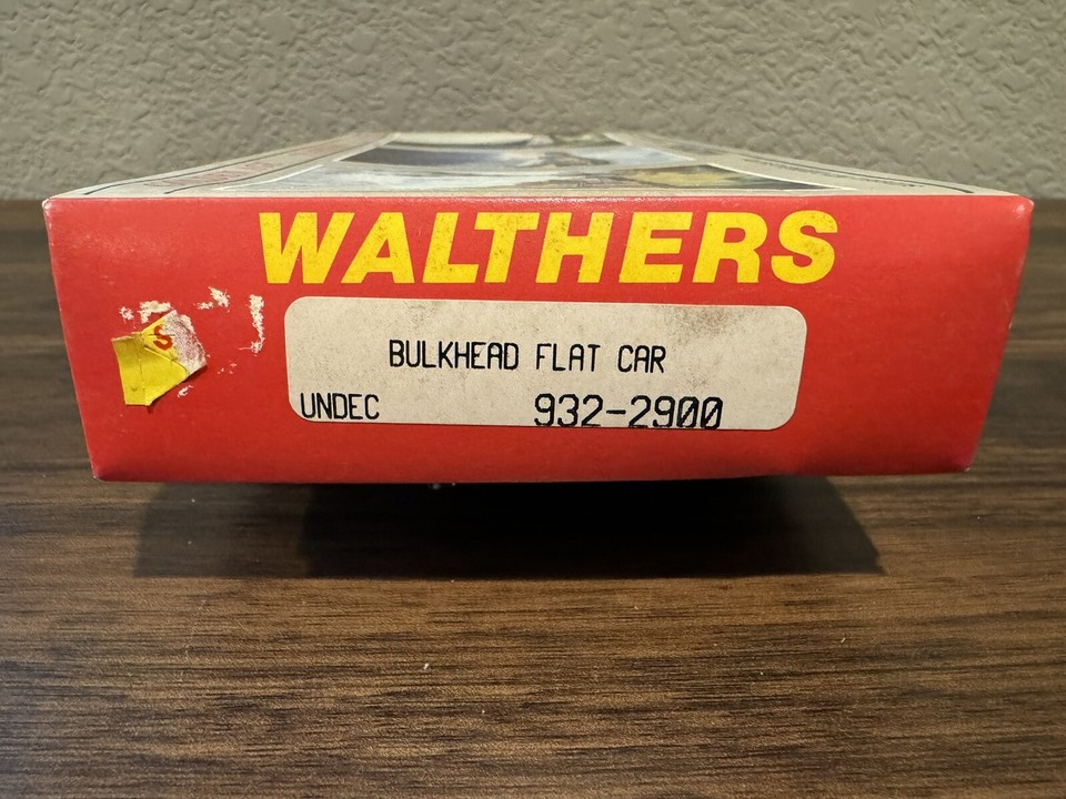 Walthers HO Scale Undecorated 42’ Bulkhead Flat Car - Unbuilt New in ...