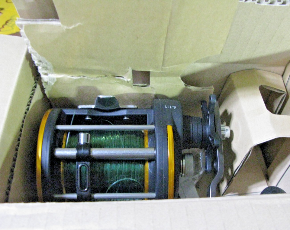 Daiwa Seagate LW60H Big Game Fishing Reel, Manual, Rod Clamp, Wrench ...