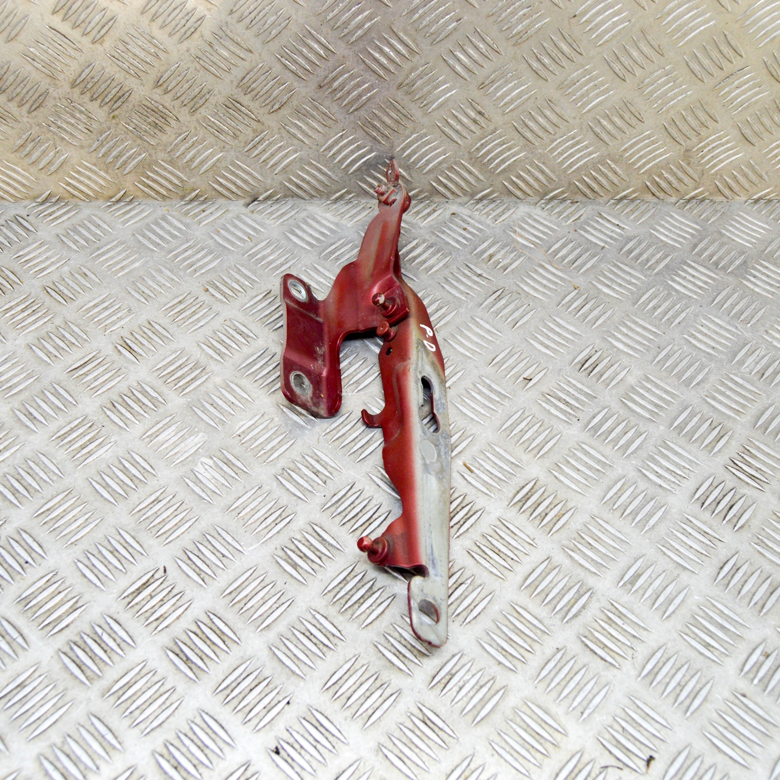 VOLVO XC60 MK1 D4 Motorhaubenscharnier vorne rechts 31385815 2.0D 133kw ...