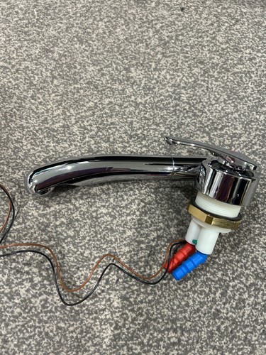 CARAVAN REICH TWIST SINGLE LEVER MIXER TAP IN CHROME LEFT-HAND 90 ...