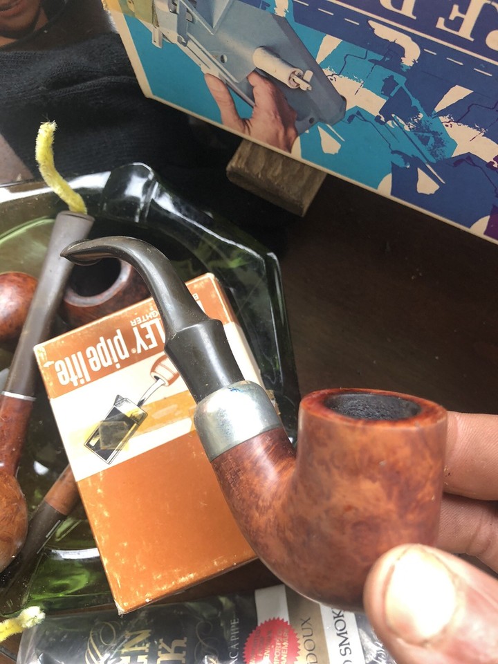 Vintage Pipe Tobacco Collection W/ 4 Pipes, Pouch Tobacco, Bentley ...