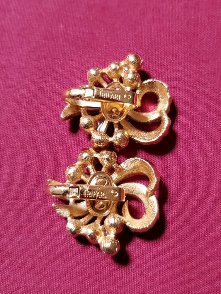 Rare Signed Trifari Gold Textured & Amber Topaz Rhine… - Gem