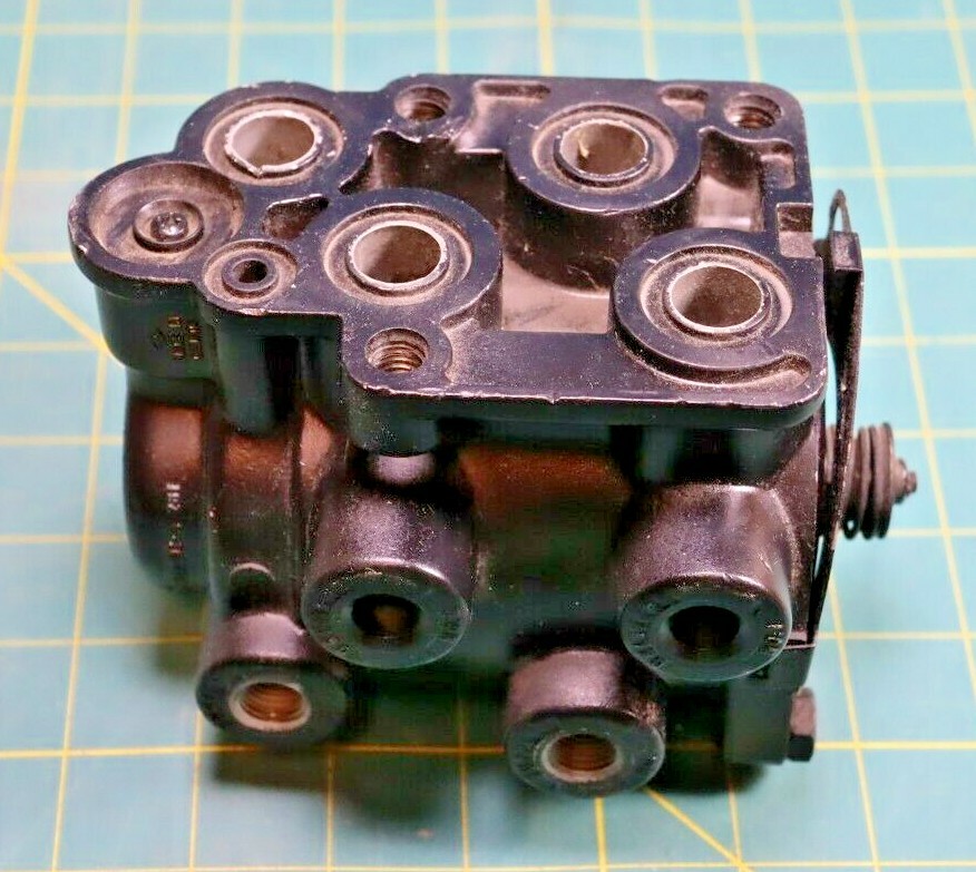 BENDIX 284760 E-7 Foot Brake Valve | eBay