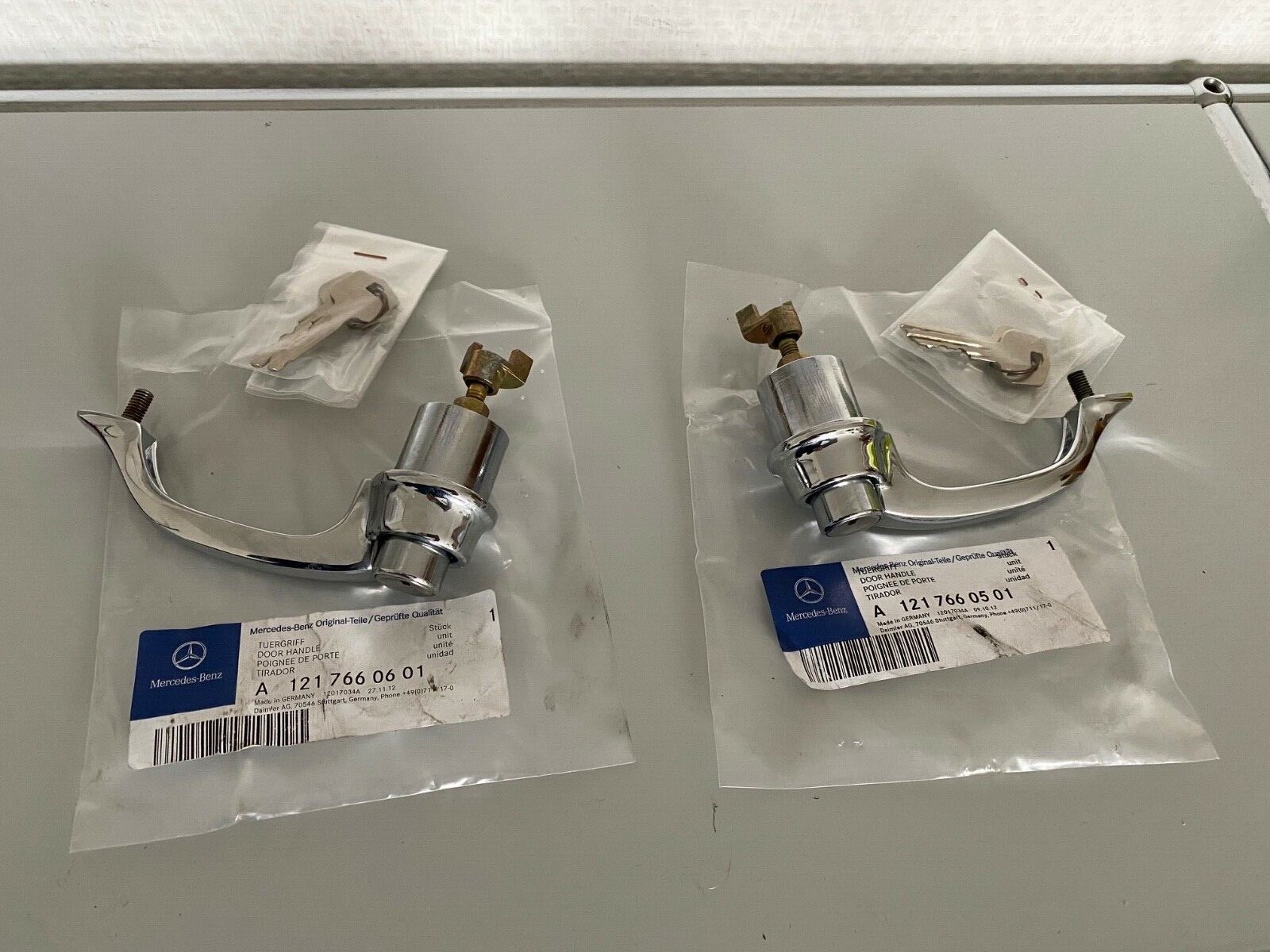 NEW NOS Genuine Mercedes-Benz 190SL W121 YMOS Door Handles L+R + 4 Keys ...