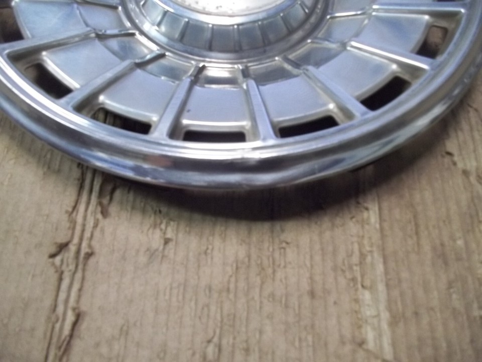 1978 78 1979 79 80 Monte Carlo Hubcap Rim Wheel Cover Hub Cap 14" OEM ...