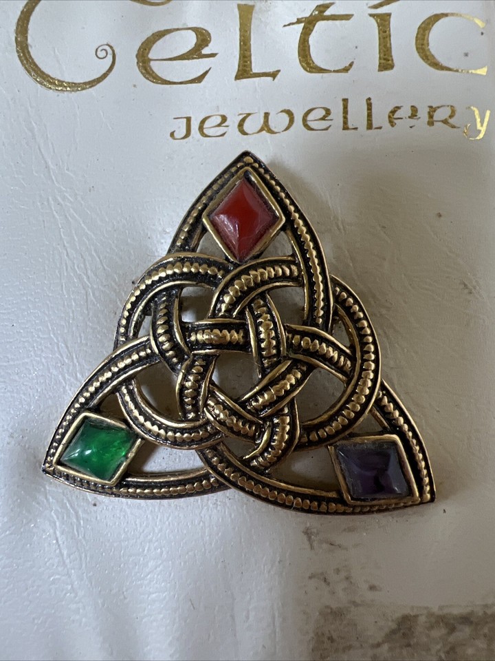 Vintage Ireland SOLVAR Gold tone Green CELTIC Brooch | eBay