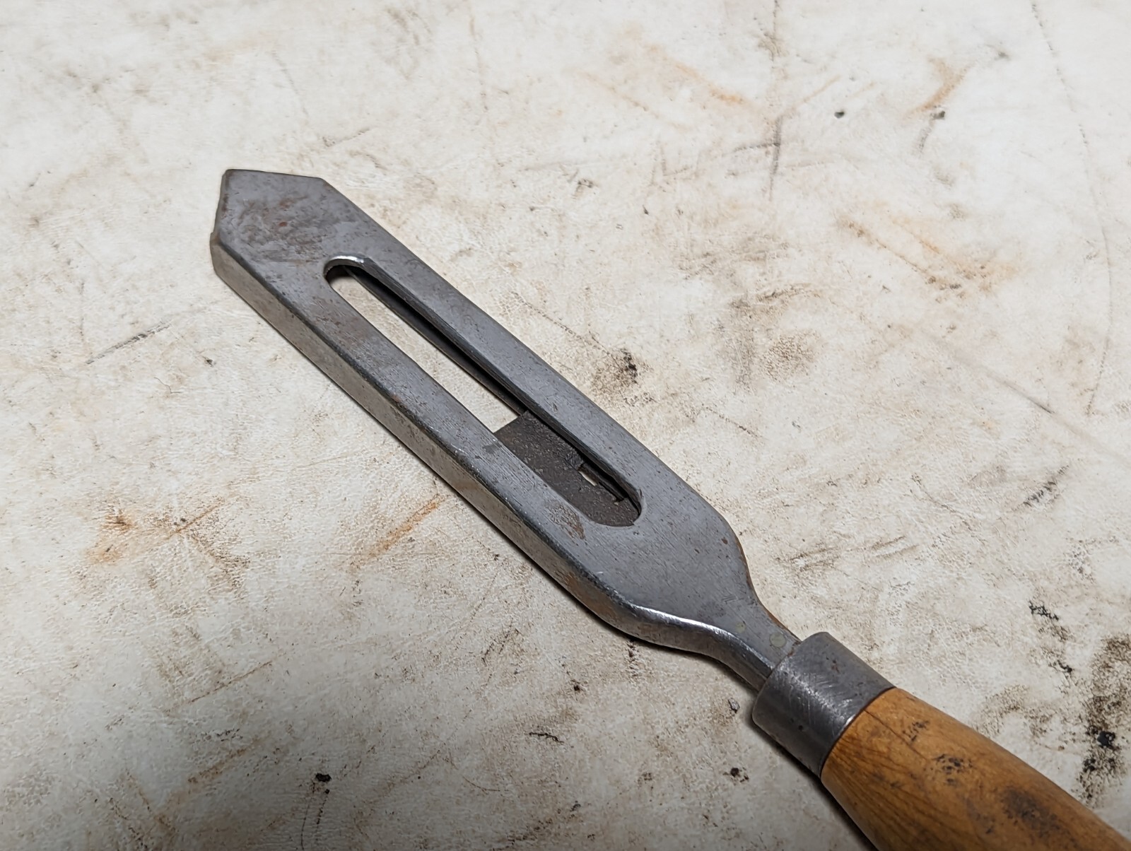 Wood-turning chisel head/handle to use changeable blades, no blades ...