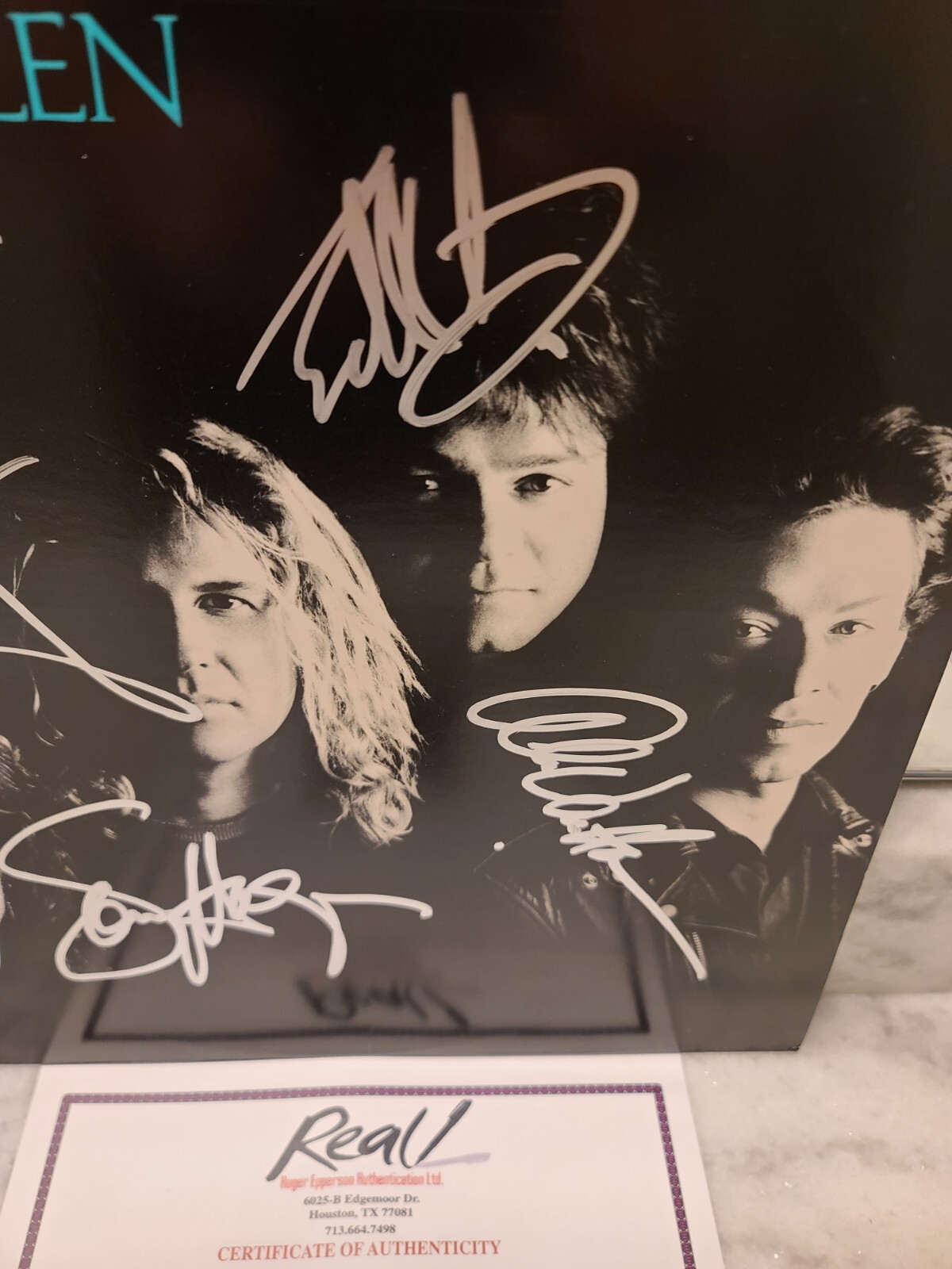 Autographed Van Halen OU812 Album....All 4...Epperson Cert...MInt Sigs ...