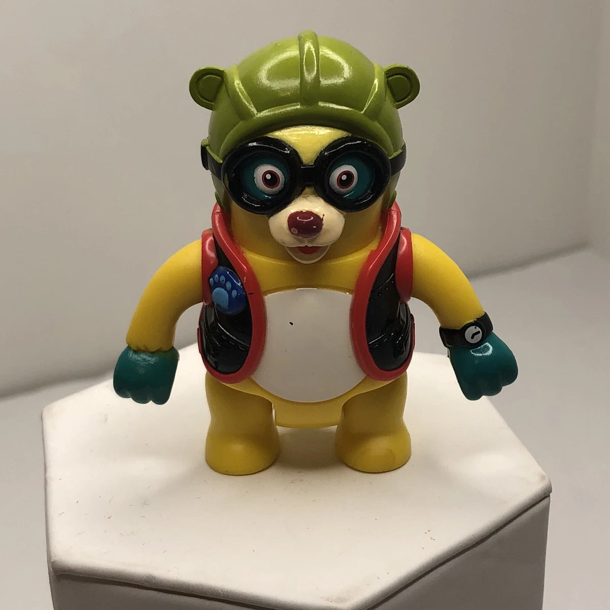 Special Agent Oso Buffo