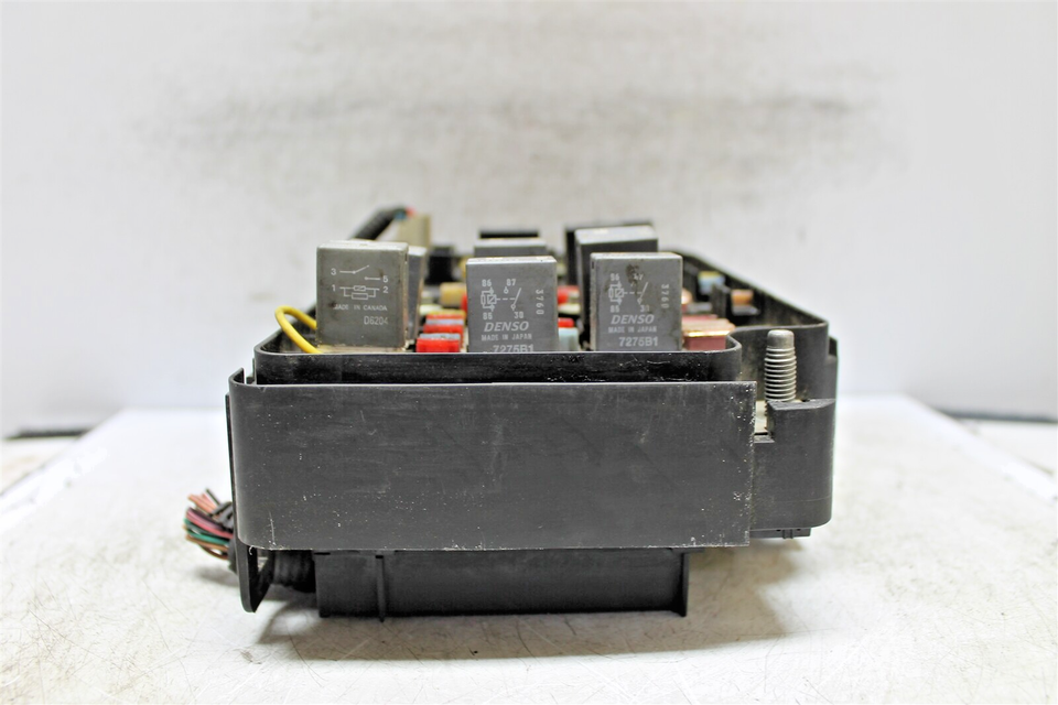 25894223 Chevrolet Cobalt 2008-2010 Fuse Box Relay Junction Unit 1o8 ...